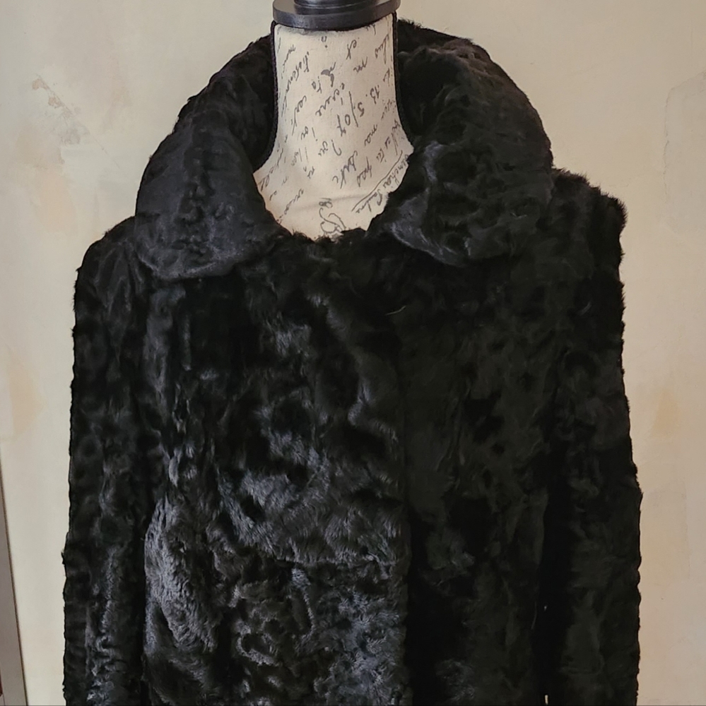 Vintage Women's Russian Broadtail Fur Black Coat. - Gem